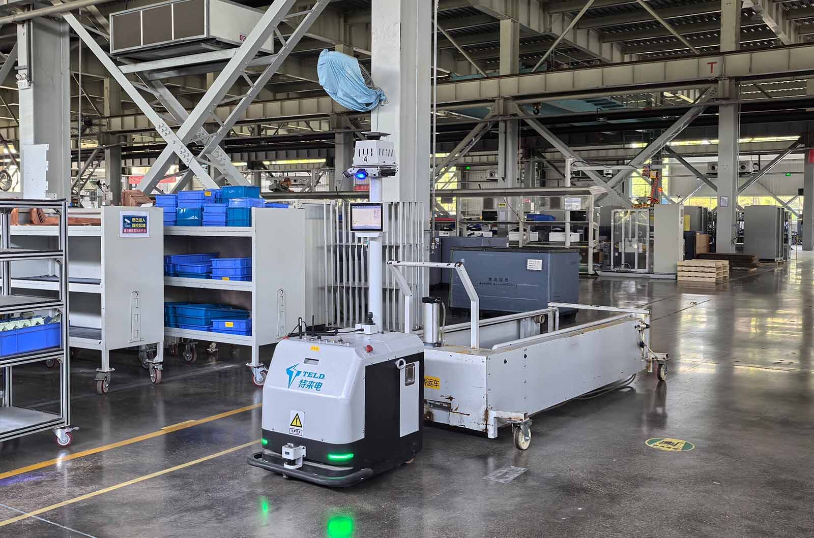 特来电青岛工厂智能物流升级：AGV搬运机器人重构工序搬运新生态 - 艾吉威机器人ROBEST AGV-叉车AGV就选艾吉威